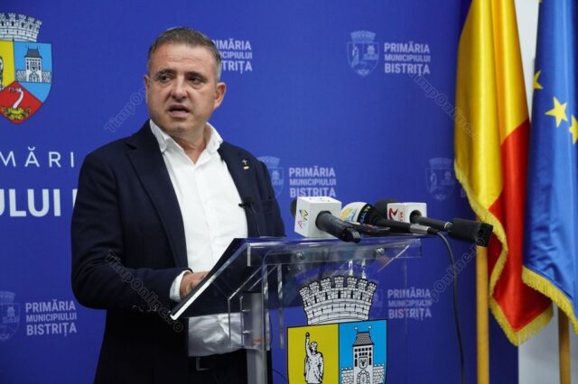 Ioan Turc, despre vinovații de spargerea asfaltului nou de pe Bd ...