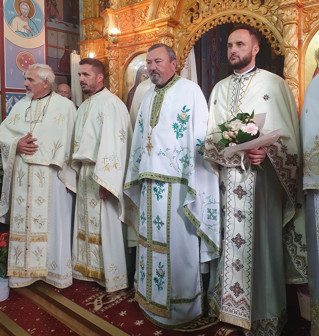 Preot nou la Parohia Sf. Ilie Tesviteanul Bistrița. Ctitorul bisericii ...