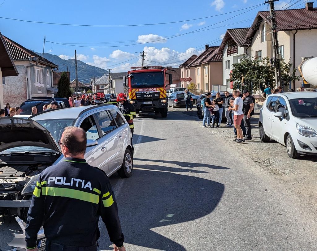 Femeie însărcinată, rănită în urma unui accident rutier petrecut la ...