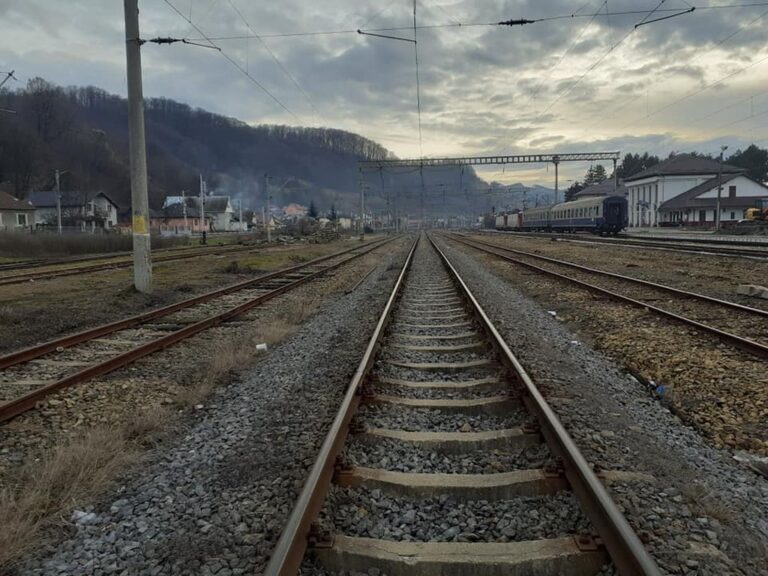 Cu ce viteză vor circula trenurile între Beclean și Ilva Mică după ...