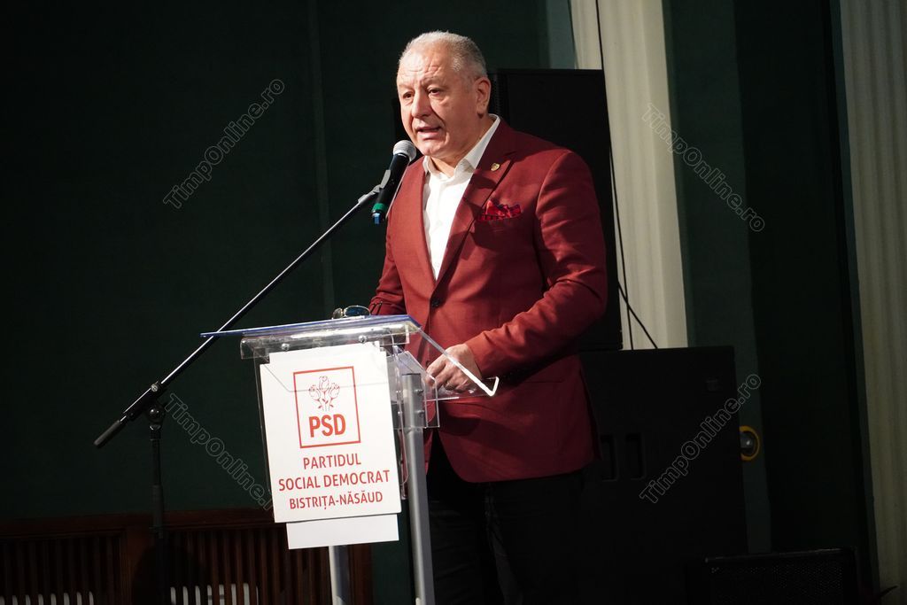 Legat de pensiile speciale, Radu Moldovan acuză PNL și USR de ...